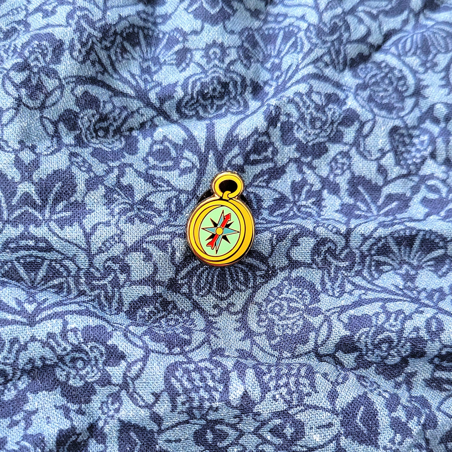 Compass Mini Pin – Paola's Pixels